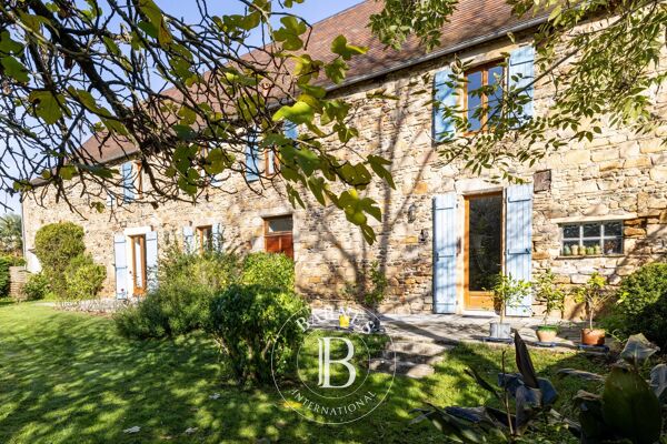 For Sale, Village house Araujuzon 4 Bedrooms - 190 m² - € 495,000