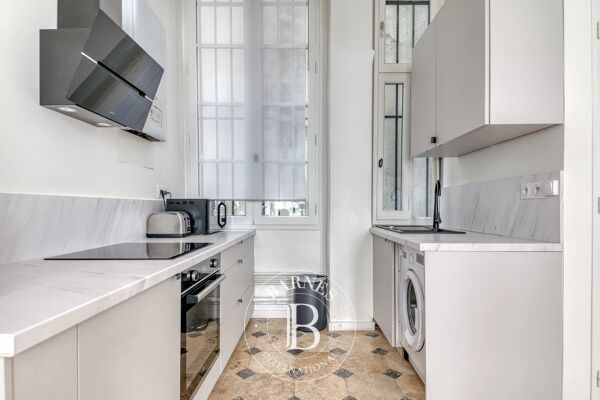 For Rent, Apartment Lyon 1er 1 Bedroom - 49 m² - € 1,395 / month