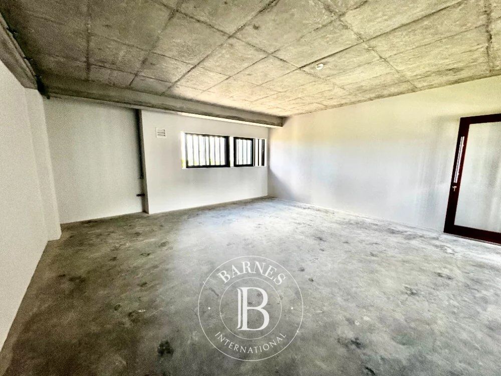 For Rent, Office Moka - 36 m² - € 756 / month