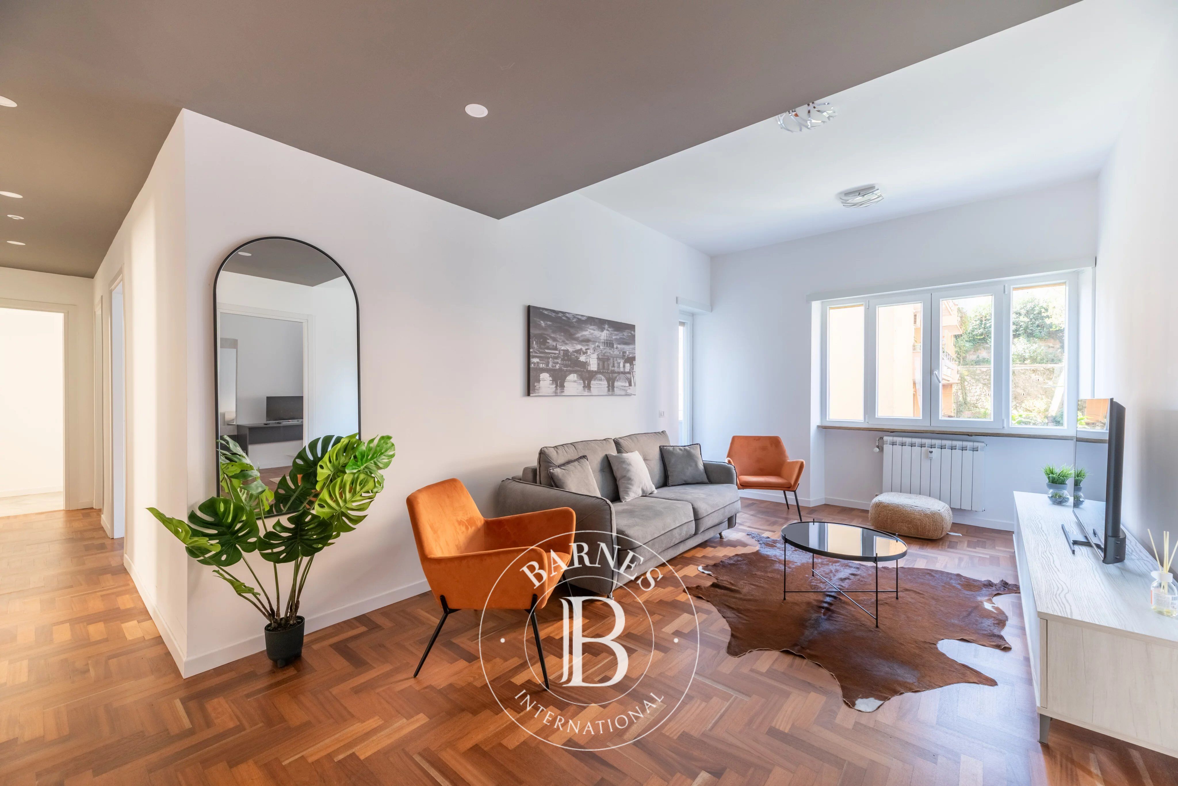 Alquiler, Piso Roma 4 Dormitorios - 115 m² - 2 100