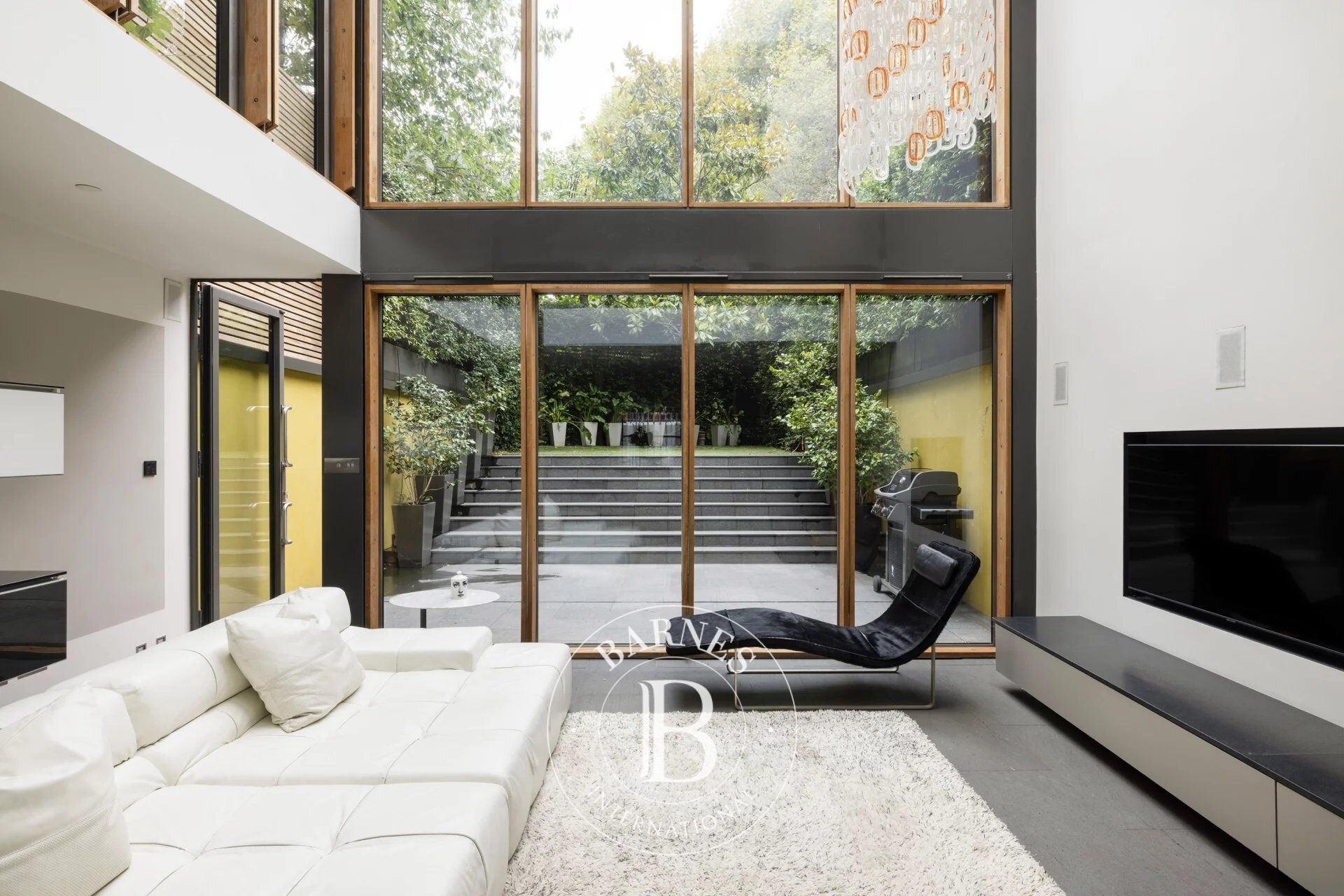 For Rent, Townhouse London 5 Bedrooms - 408 m² - € 9,806 / month