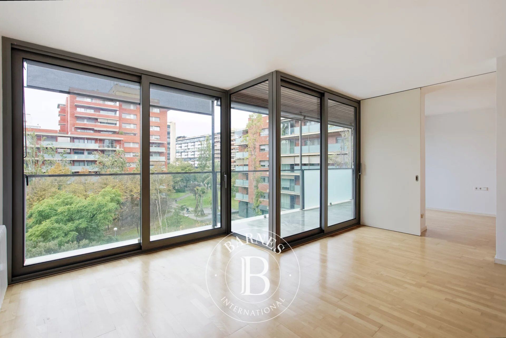 For Rent, Apartment Barcelona 6 Bedrooms - 309 m² - € 6,000 / month