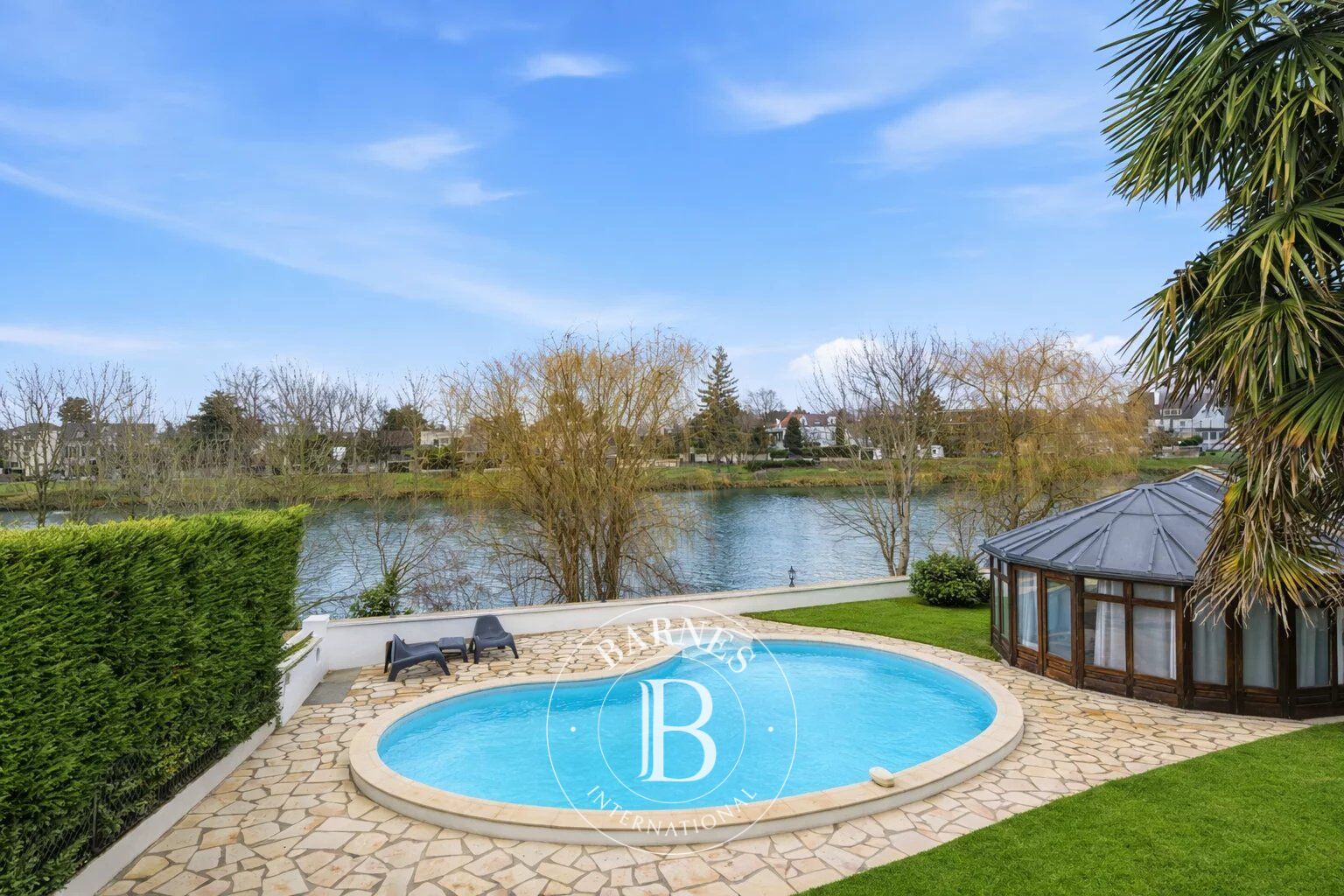 For Sale, House Chennevières-sur-Marne 5 Bedrooms - 245 m² - € 1,395,000