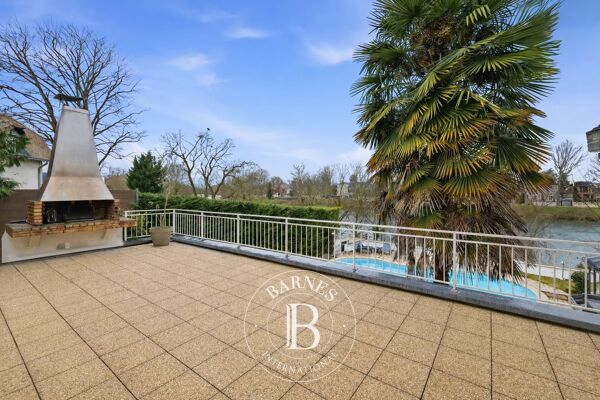 For Sale, House Chennevières-sur-Marne 5 Bedrooms - 245 m² - € 1,395,000