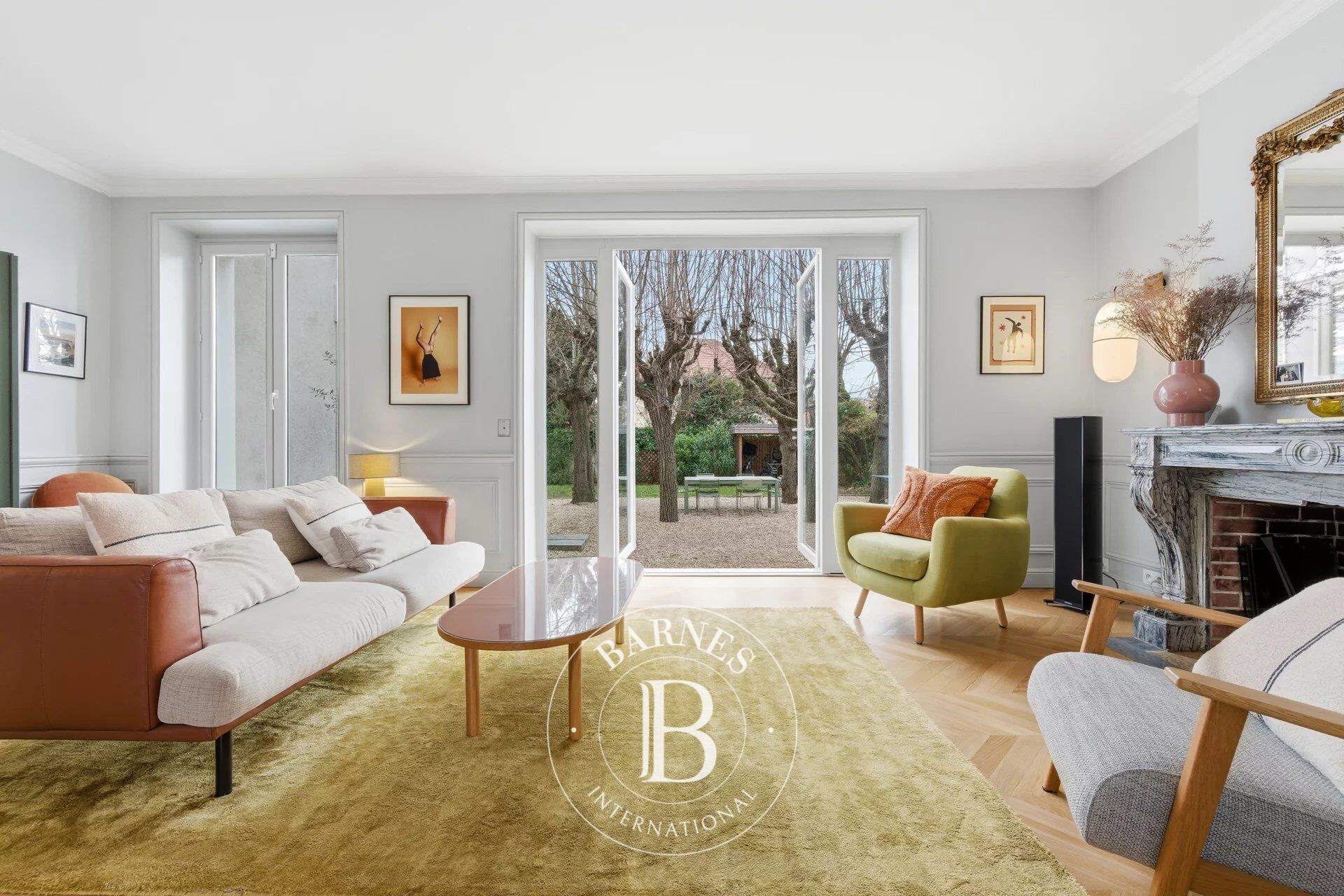 For Sale, House Créteil 4 Bedrooms - 160 m² - € 1,200,000