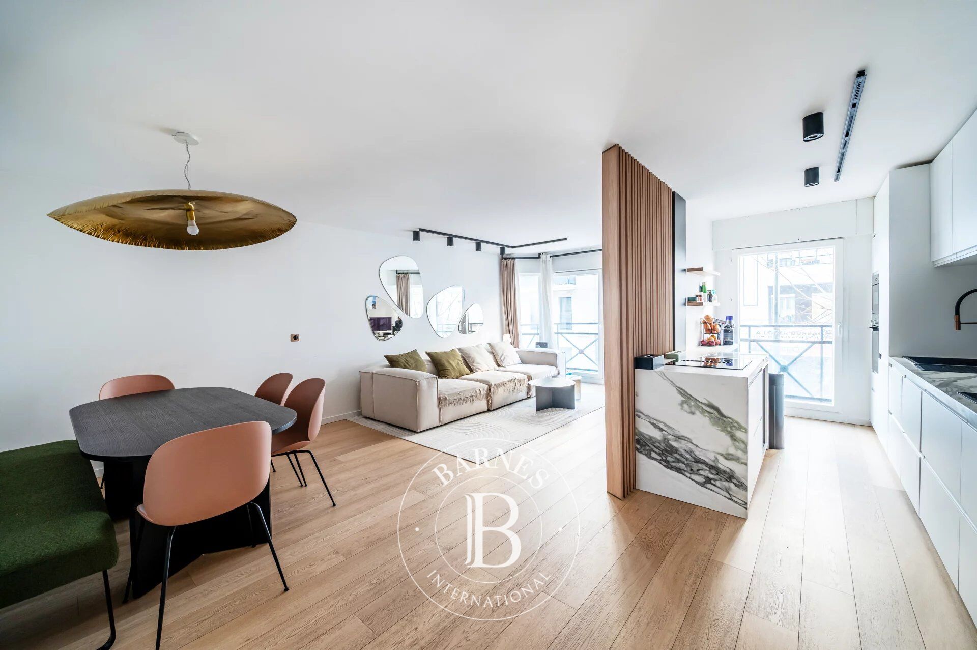 For Sale, Apartment Levallois-Perret 3 Bedrooms - 83 m² - € 895,000