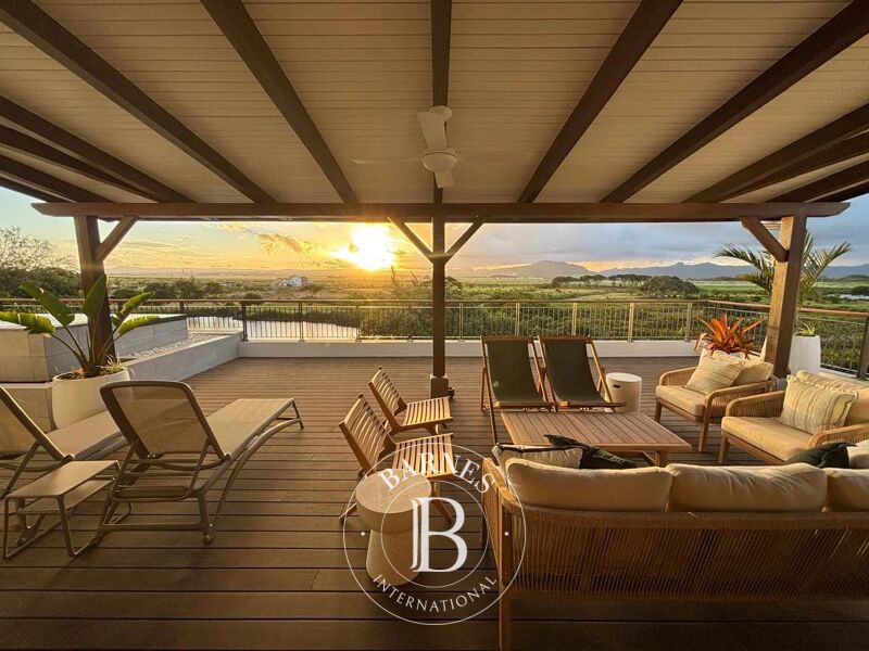 For Rent, Penthouse Blue Bay 3 Bedrooms - 288 m² - € 3,721 / month